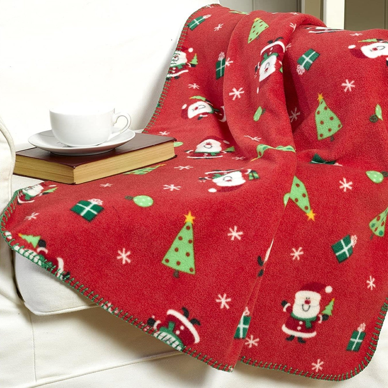 Santa Red Pattern, Christmas Fleece Throw - 127 x 152cm – Celebright UK