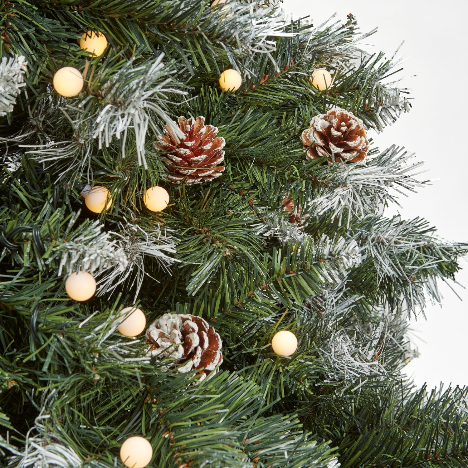 Winchester Christmas Tree -6ft/7ft – Celebright UK